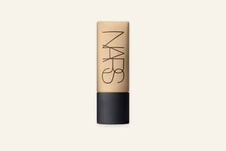 10 Best Transfer-Resistant Foundations That Won't Get on Your Mask