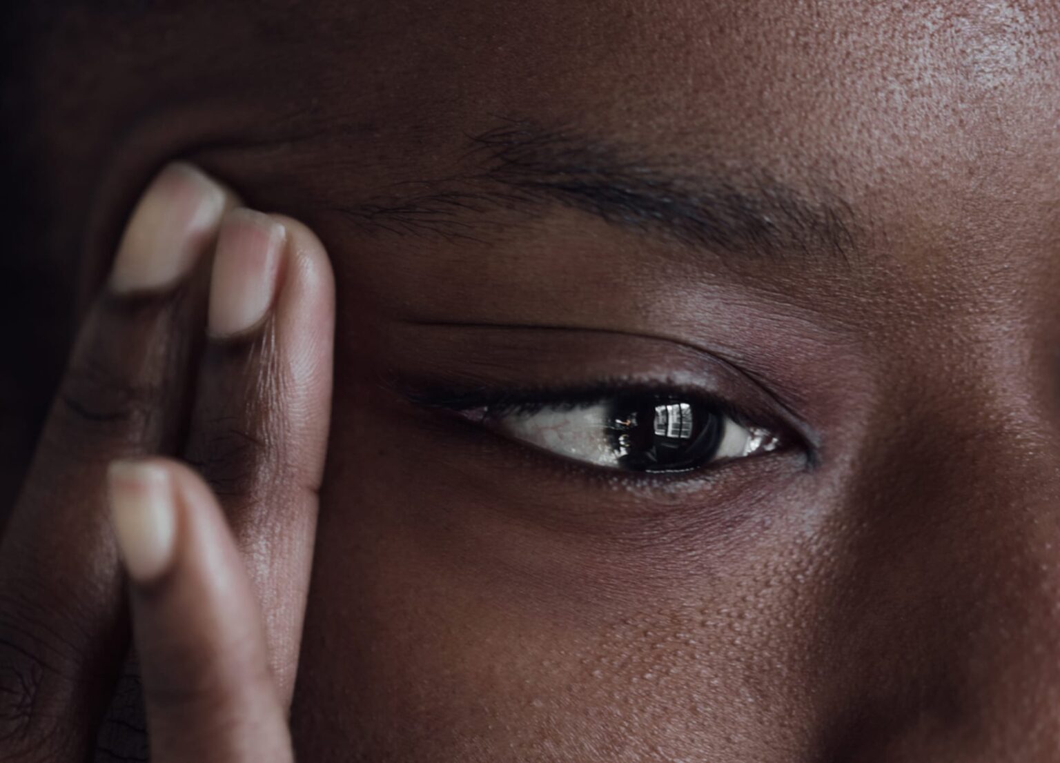 Skin Pinch Surgery: Who Is a Good Candidate? | RealSelf News